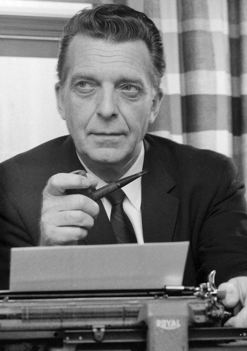 Чет Хантли - Актер | КИНОТВ